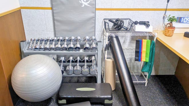 【三軒茶屋南口徒歩7分】デザイナーズマンションの綺麗な内装、フリーウエイト充実、パーソナル/グループトレーニングに最適の写真7