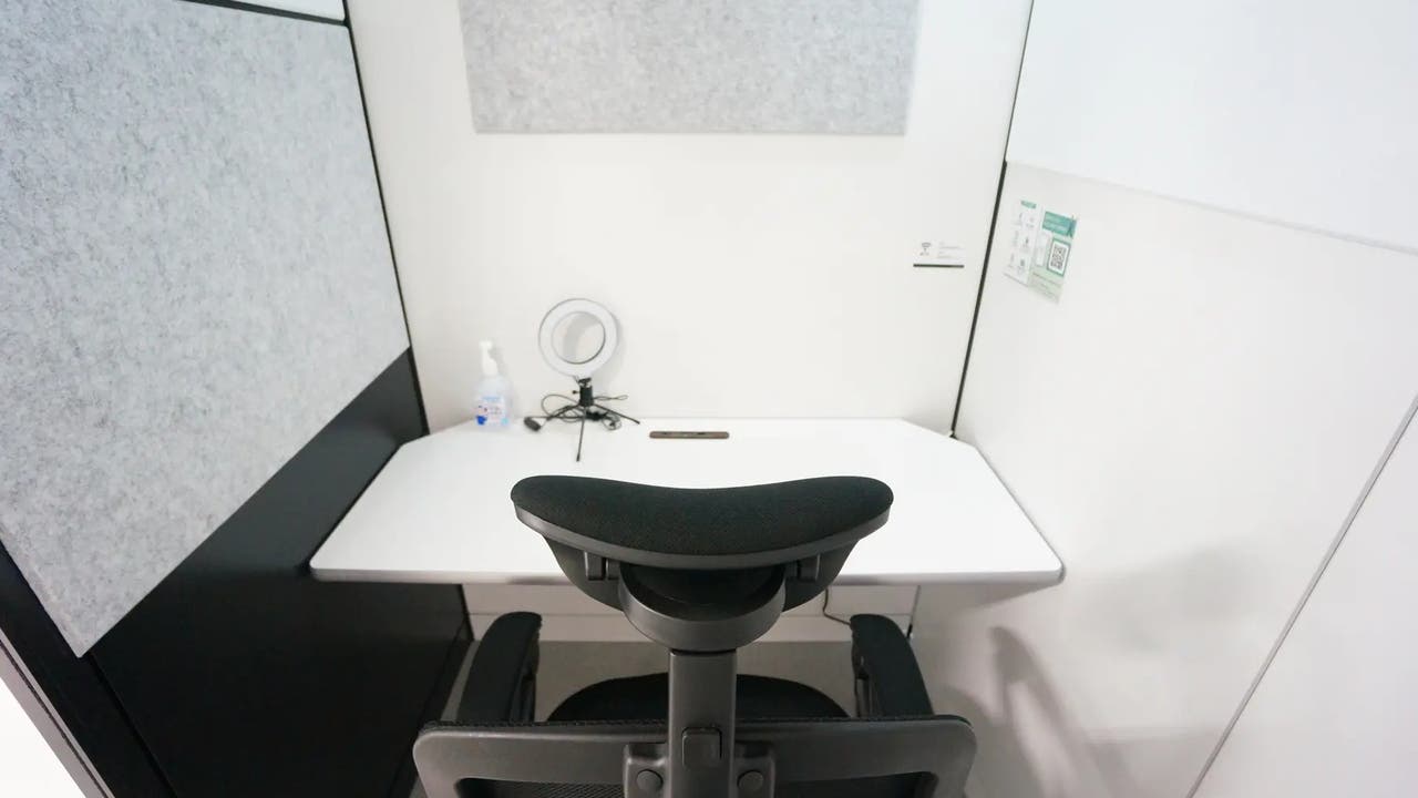 【CHATBOX HKTビル神保町】No.4　Web会議・通話に最適/無料Wifi/電源ありの写真3