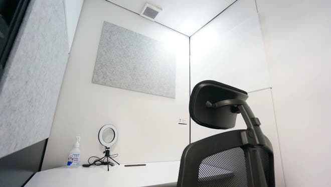 【CHATBOX HKTビル神保町】No.5 Web会議・通話に最適/無料Wifi/電源ありの写真5