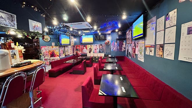 昭和レトロ満載の昔ながらのスナックで楽しいひと時を!の写真1