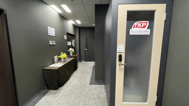 【CHATBOX TKPガーデンシティ秋葉原】No.1 Web会議・通話に最適/無料Wifi/電源ありの写真3