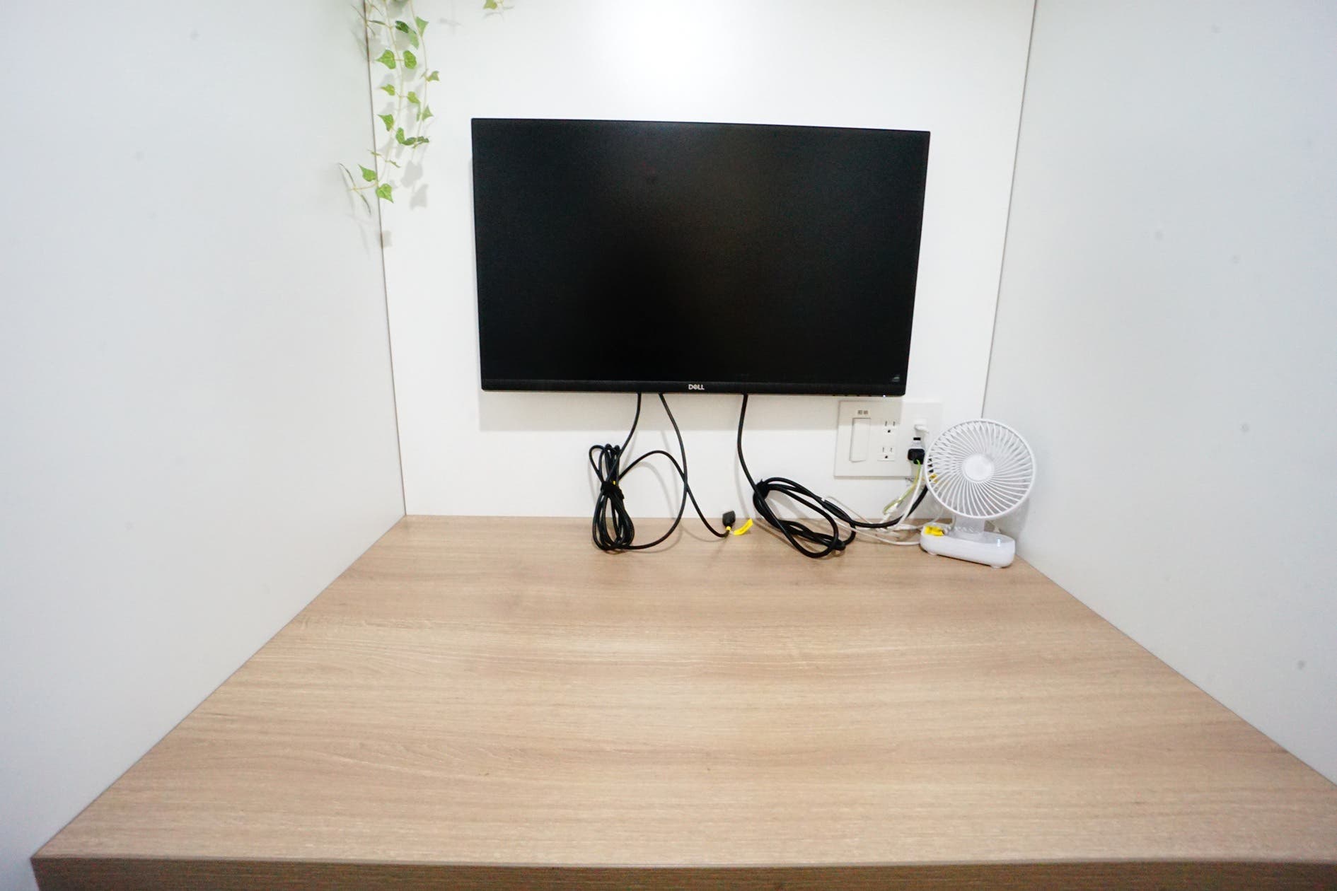 ＜BIZ DESK 笹塚駅前No.2＞完全個室ワークブース🚪光回線Wi-Fi📶ナノイー発生機✨テレワーク/Web面接/作業の写真3