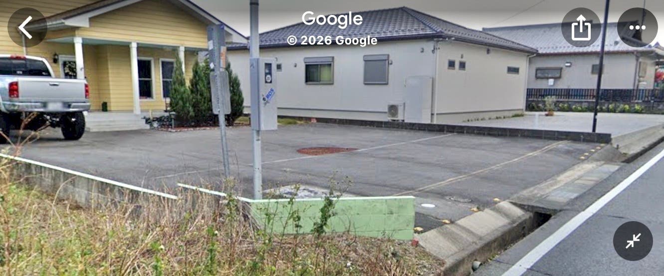 アメリカンな平屋の目の前が出店場所の写真1