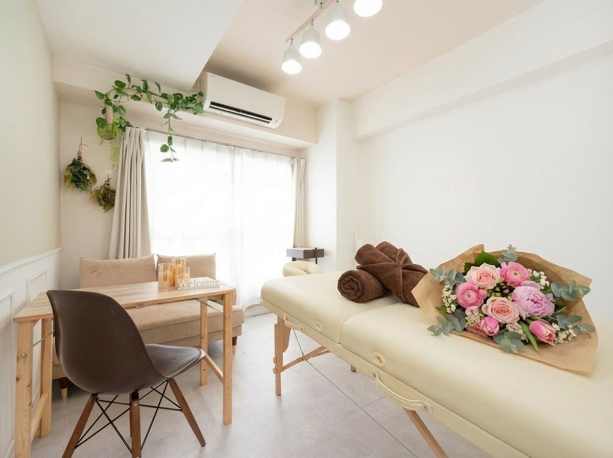 【01💐JR柏駅３分すぐ/ 癒し北欧スタイル✨】完全貸切のプライベートサロン💆‍♀️モール壁で高級感をグッと演出💐の写真1