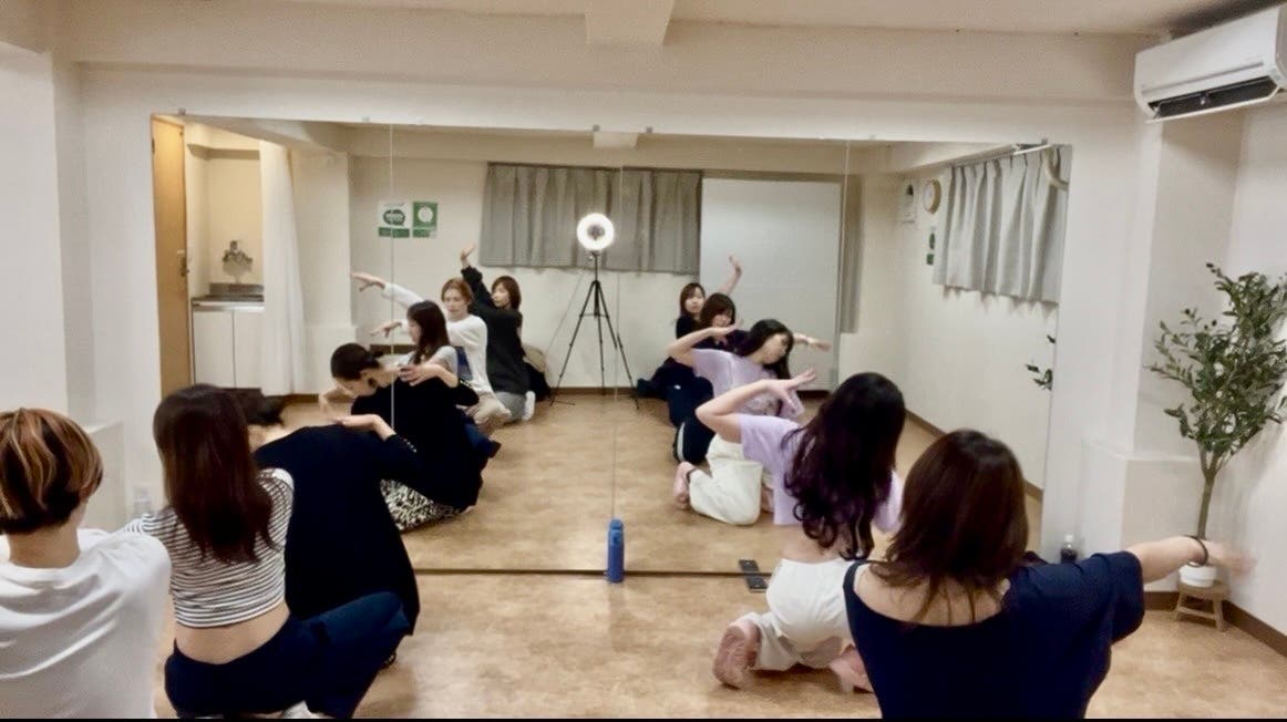 【NEW OPEN✨30％割引中】高円寺駅7分/ダンスができるレンタルスタジオ／大型鏡５面/15名利用可／舞台稽古・撮影・ヨガの写真27