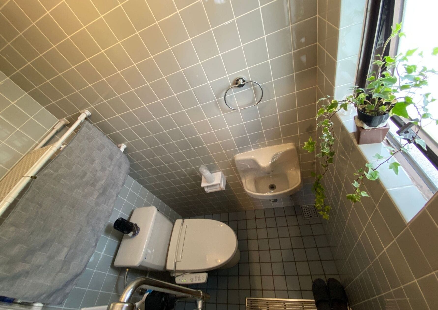 アラハビーチから徒歩1分！住宅街にある隠れ家的カフェの1室で完全個室です♪の写真7