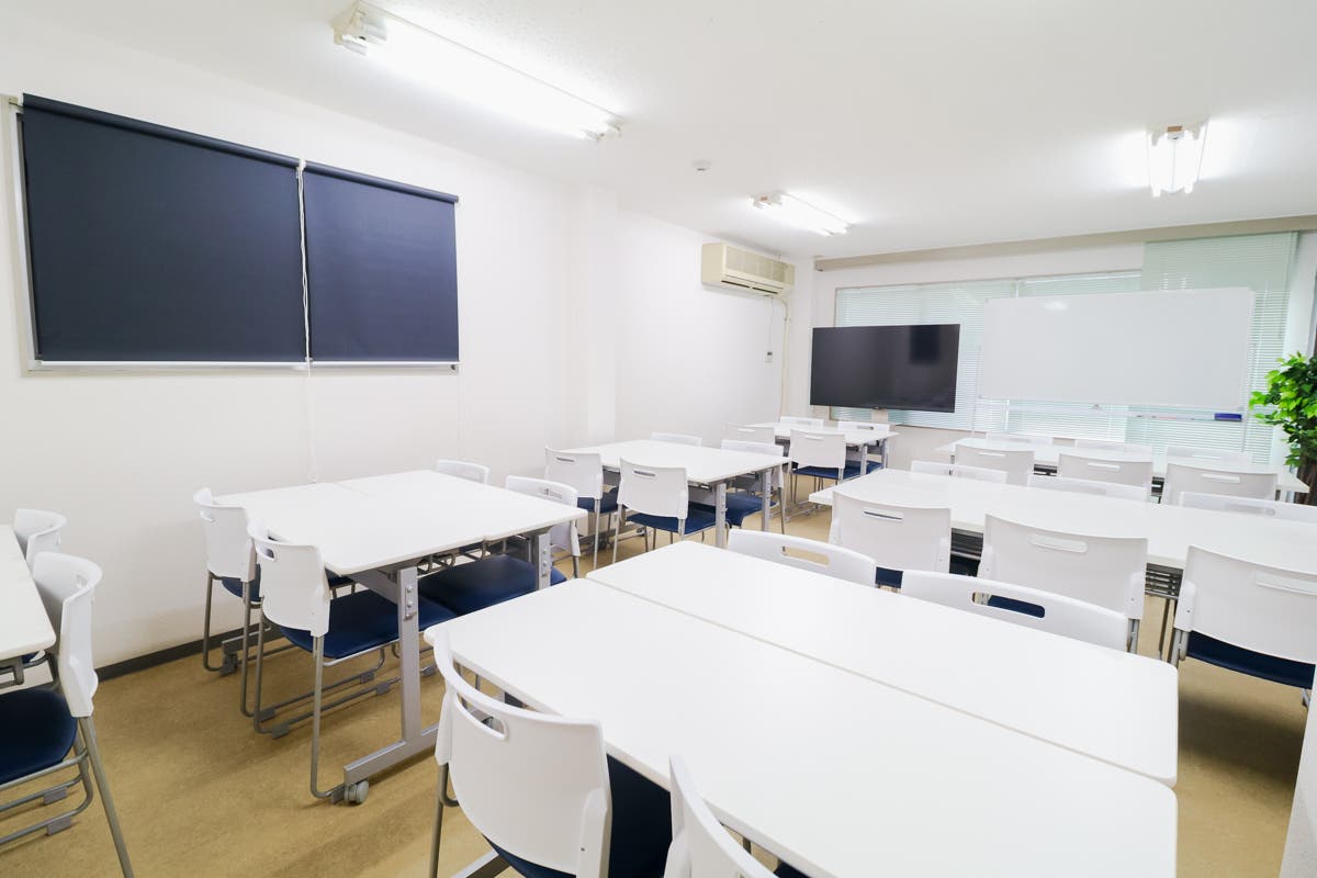 【なんば駅6番出口徒歩1分！定員32名！】65型モニター・10Gbps光回線・WiFi無料！ふれあい貸し会議室 なんばNo164の写真8