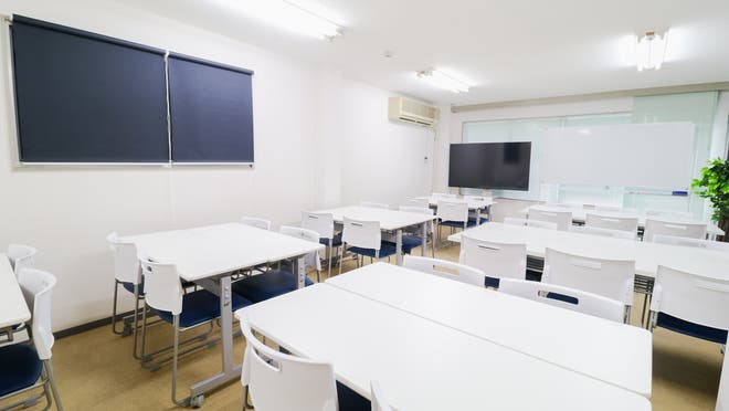 【なんば駅6番出口徒歩1分!定員32名!】65型モニター・10Gbps光回線・WiFi無料!ふれあい貸し会議室 なんばNo164の写真8