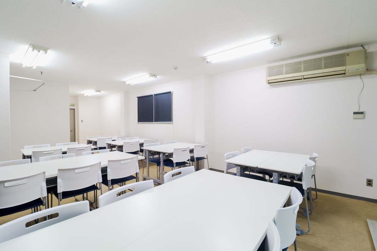 【なんば駅6番出口徒歩1分！定員32名！】65型モニター・10Gbps光回線・WiFi無料！ふれあい貸し会議室 なんばNo164の写真11