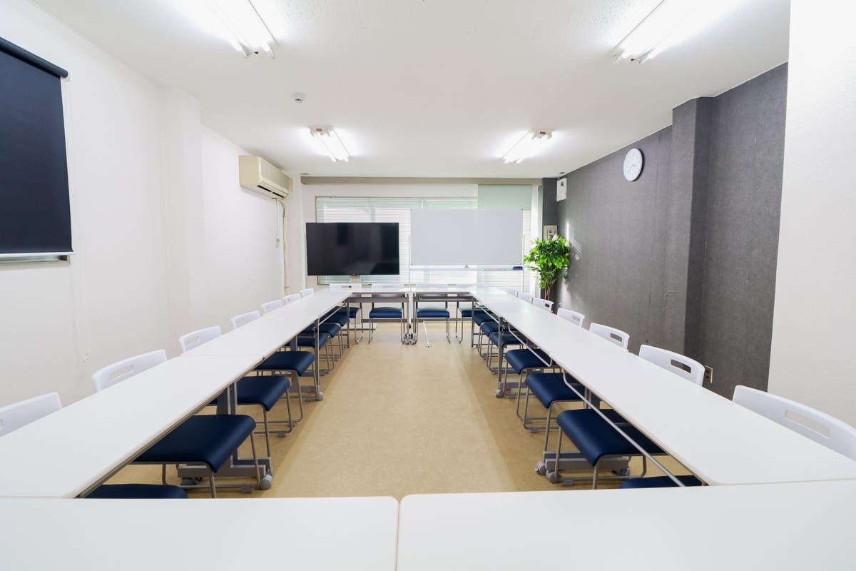 【なんば駅6番出口徒歩1分！定員32名！】65型モニター・10Gbps光回線・WiFi無料！ふれあい貸し会議室 なんばNo164の写真12