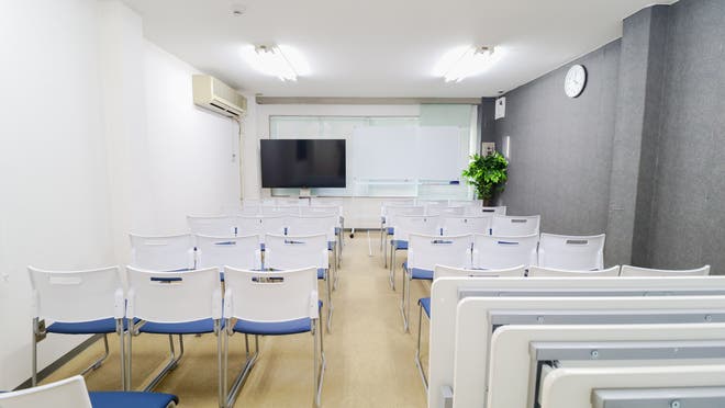 【なんば駅6番出口徒歩1分!定員32名!】65型モニター・10Gbps光回線・WiFi無料!ふれあい貸し会議室 なんばNo164の写真16