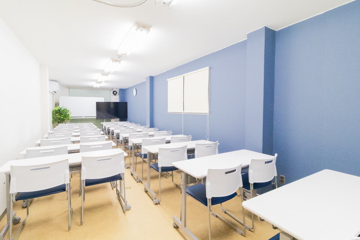 【なんば駅6番出口徒歩1分！定員36名！】65型モニター・10Gbps光回線・WiFi無料！ふれあい貸し会議室 なんばNo165の写真2