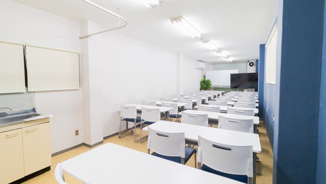 【なんば駅6番出口徒歩1分!定員36名!】65型モニター・10Gbps光回線・WiFi無料!ふれあい貸し会議室 なんばNo165の写真3