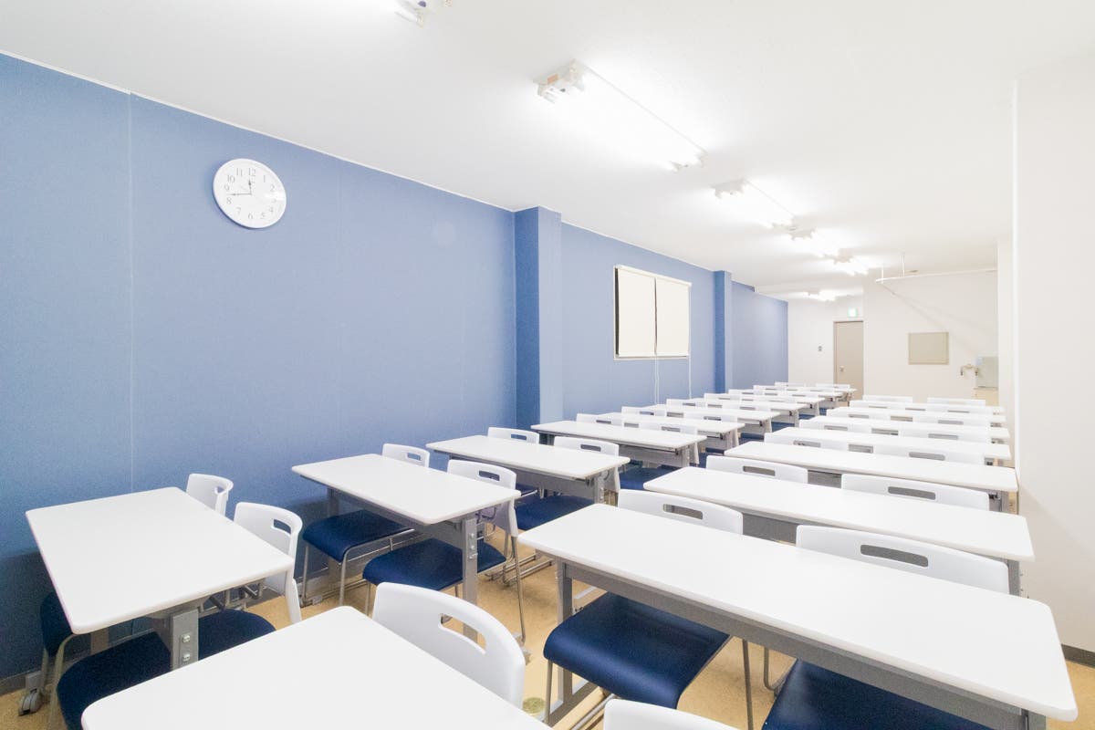 【なんば駅6番出口徒歩1分！定員36名！】65型モニター・10Gbps光回線・WiFi無料！ふれあい貸し会議室 なんばNo165の写真4