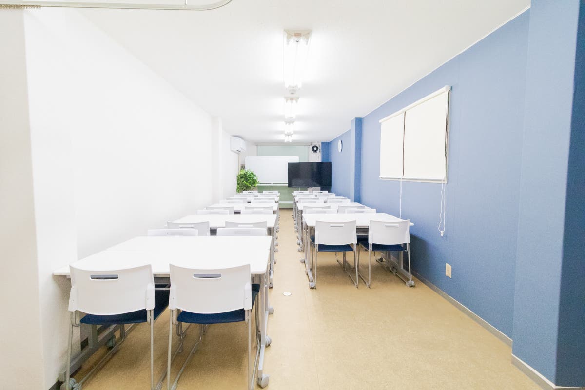 【なんば駅6番出口徒歩1分！定員36名！】65型モニター・10Gbps光回線・WiFi無料！ふれあい貸し会議室 なんばNo165の写真7