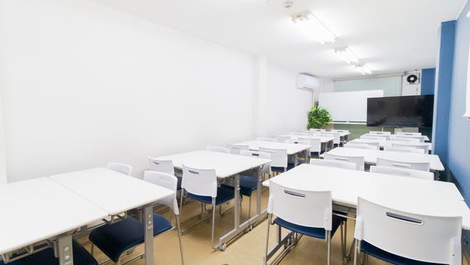 【なんば駅6番出口徒歩1分!定員36名!】65型モニター・10Gbps光回線・WiFi無料!ふれあい貸し会議室 なんばNo165の写真9