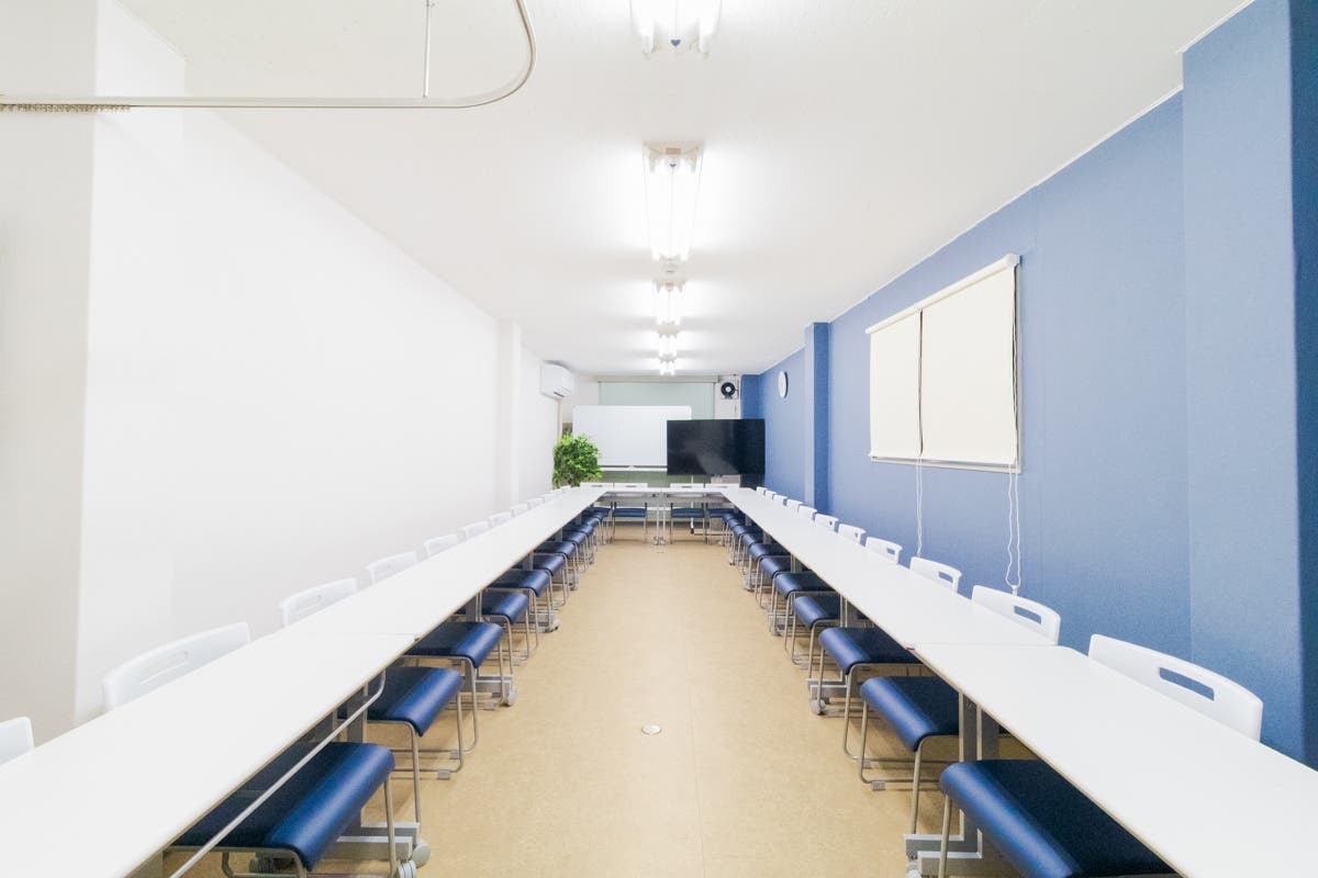 【なんば駅6番出口徒歩1分！定員36名！】65型モニター・10Gbps光回線・WiFi無料！ふれあい貸し会議室 なんばNo165の写真13