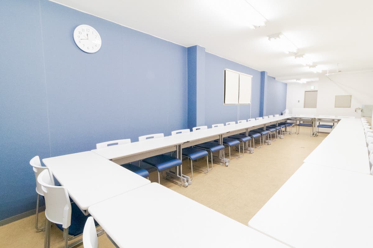 【なんば駅6番出口徒歩1分！定員36名！】65型モニター・10Gbps光回線・WiFi無料！ふれあい貸し会議室 なんばNo165の写真16