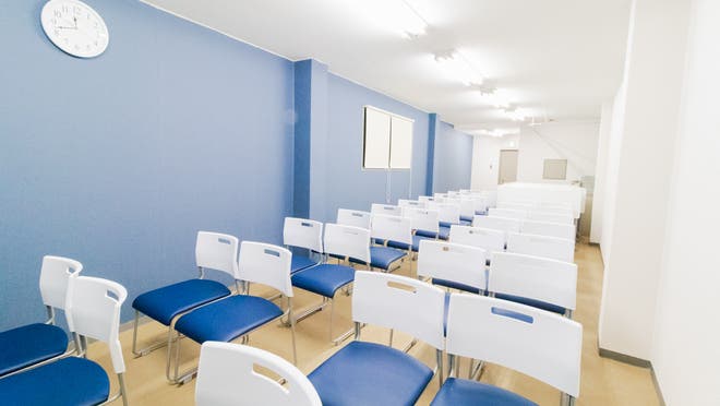 【なんば駅6番出口徒歩1分!定員36名!】65型モニター・10Gbps光回線・WiFi無料!ふれあい貸し会議室 なんばNo165の写真21