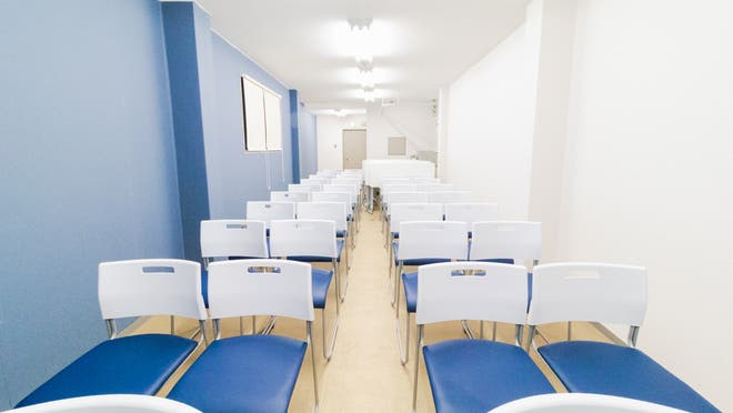 【なんば駅6番出口徒歩1分!定員36名!】65型モニター・10Gbps光回線・WiFi無料!ふれあい貸し会議室 なんばNo165の写真23