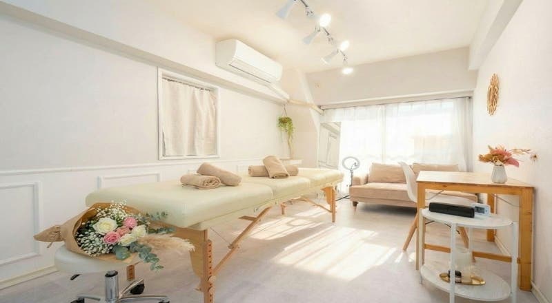 【07💐完全貸切のプライベートサロン& 癒し韓国インテリア✨】💆‍♀️リラク・整体・ネイルに最適💅 可愛い♡･*自然光◎