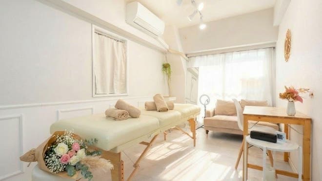 【07💐完全貸切のプライベートサロン& 癒し韓国インテリア✨】💆♀️リラク・整体・ネイルに最適💅 可愛い♡・*自然光◎の写真1
