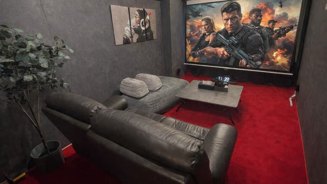 新宿駅2分🚶♀️映画鑑賞🎥プロジェクター📹️推し活🎤パーティ🎊デート💓女子会👭ボードゲーム🎲歓送迎会の写真1