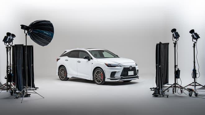 【2025年12月オープン】車搬入可能なターンテーブル付きドーム型白ホリスタジオの写真1