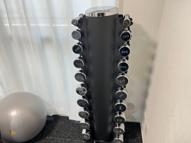 【吉祥寺駅3分】スミス、バーベル、ケーブル付きマルチラックや豊富なダンベル類が揃ったレンタルジムの写真4
