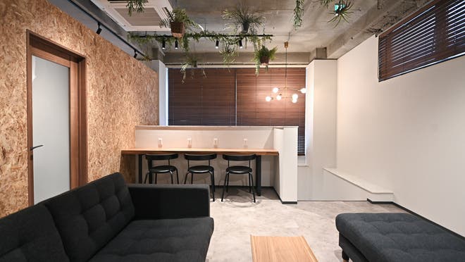 吉祥寺駅から徒歩4分!木とコンクリートを基調にしたコワーキングスペースの写真5