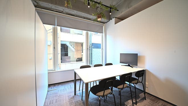 吉祥寺駅から徒歩4分!木とコンクリートを基調にしたコワーキングスペースの写真8
