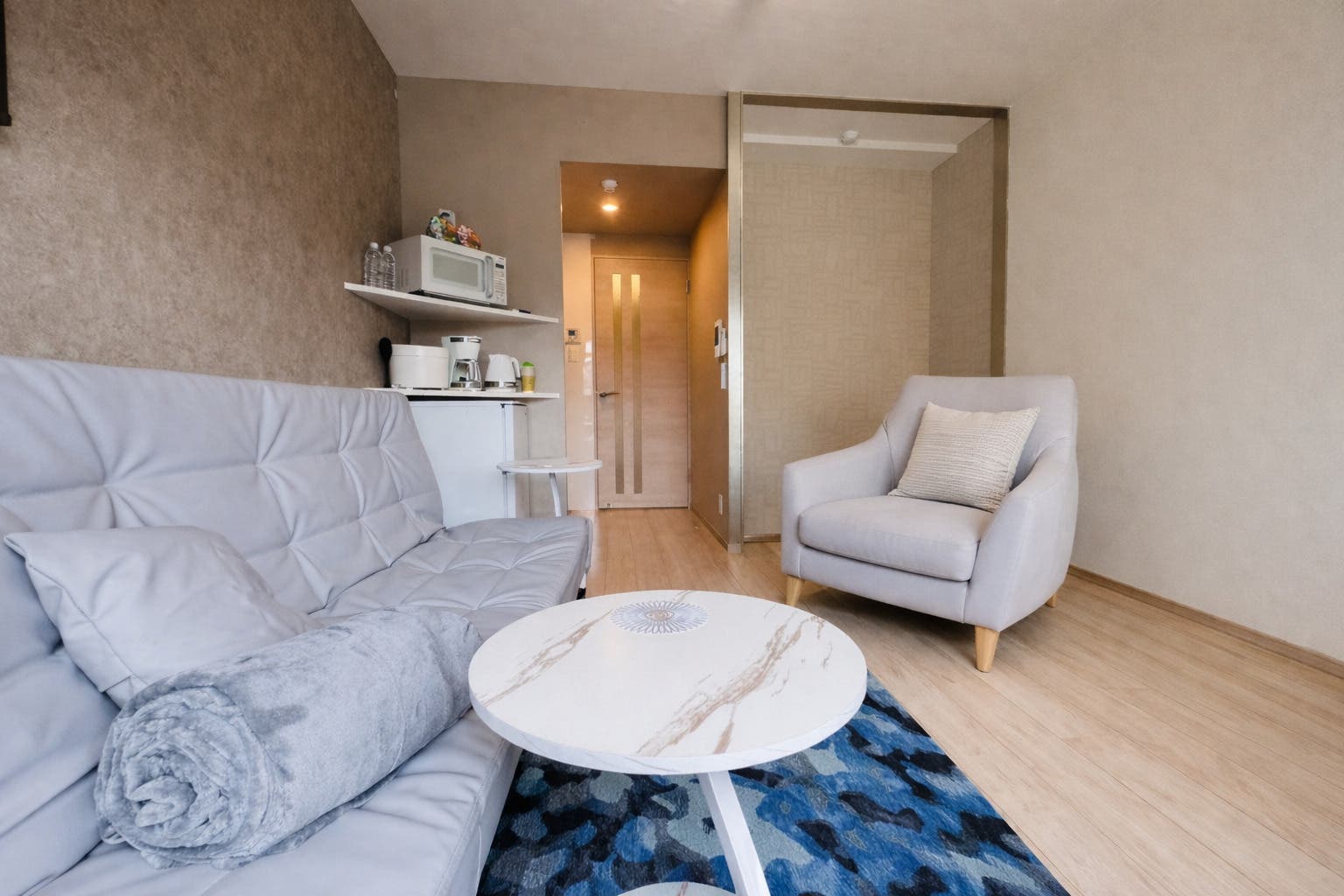 NewOPEN！特別価格★Luxury Sweet 博多駅南42 最大6名 女子会 ママ会 カップルにおすすめ！の写真1