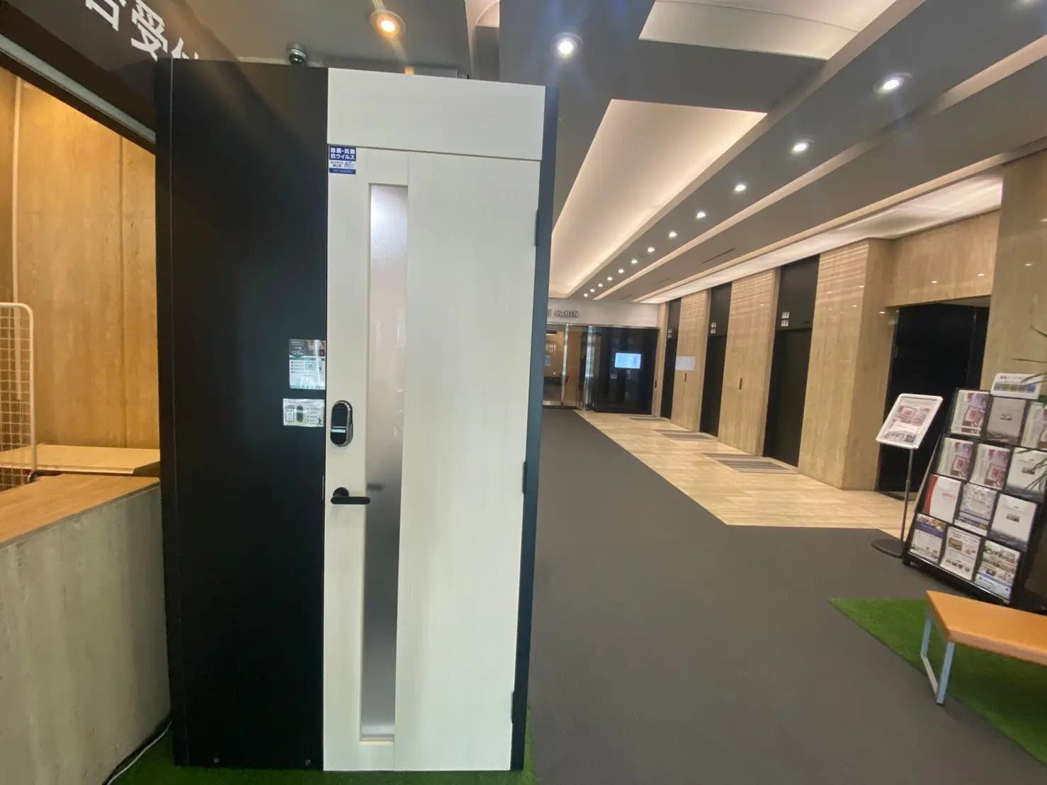 【CHATBOX TKP市ヶ谷カンファレンスセンター】1FNo.1　Web会議・通話に最適/無料Wifi/電源ありの写真3