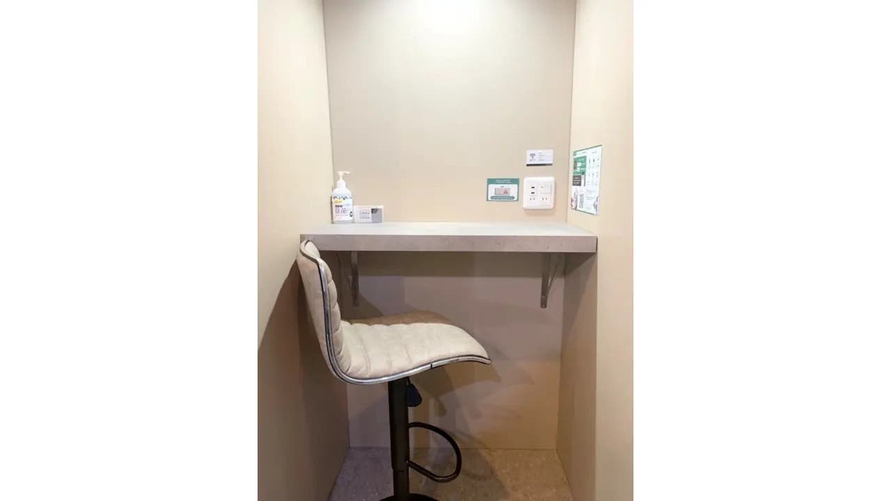 【CHATBOX VACANCY OFFICE】No.1　Web会議・通話に最適/無料Wifi/電源ありの写真2