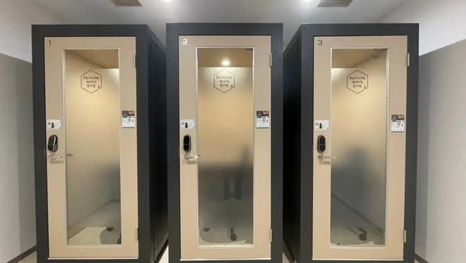 【CHATBOX エルミこうのす】No.3 Web会議・通話に最適/無料Wifi/電源ありの写真2