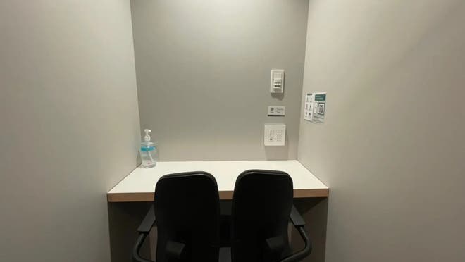 【CHATBOX カフェ・ド・クリエJR岐阜駅前】No.1 Web会議・通話に最適/無料Wifi/電源ありの写真2