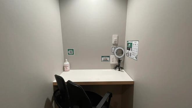 【CHATBOX カフェ・ベローチェ烏丸蛸薬師】No.1 Web会議・通話に最適/無料Wifi/電源ありの写真2