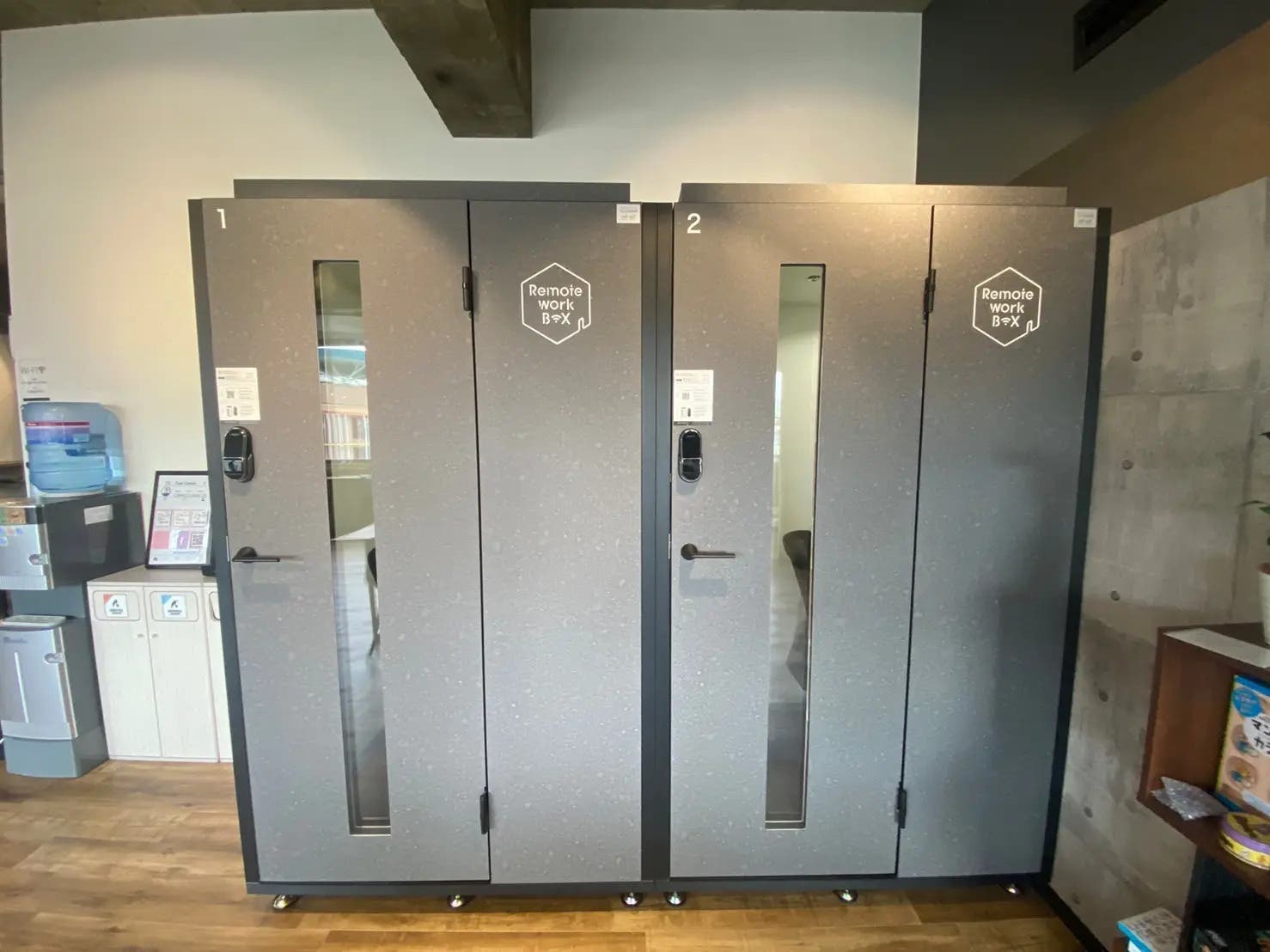 【CHATBOX コワーキングスペースVoltage名古屋】No.2　Web会議・通話に最適/無料Wifi/電源ありの写真1