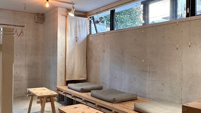 表参道駅徒歩7分、1階にはカフェ併設の自由空間の写真11