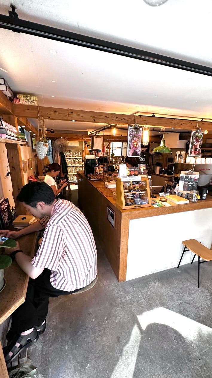 表参道駅徒歩7分、1階にはカフェ併設の自由空間の写真26