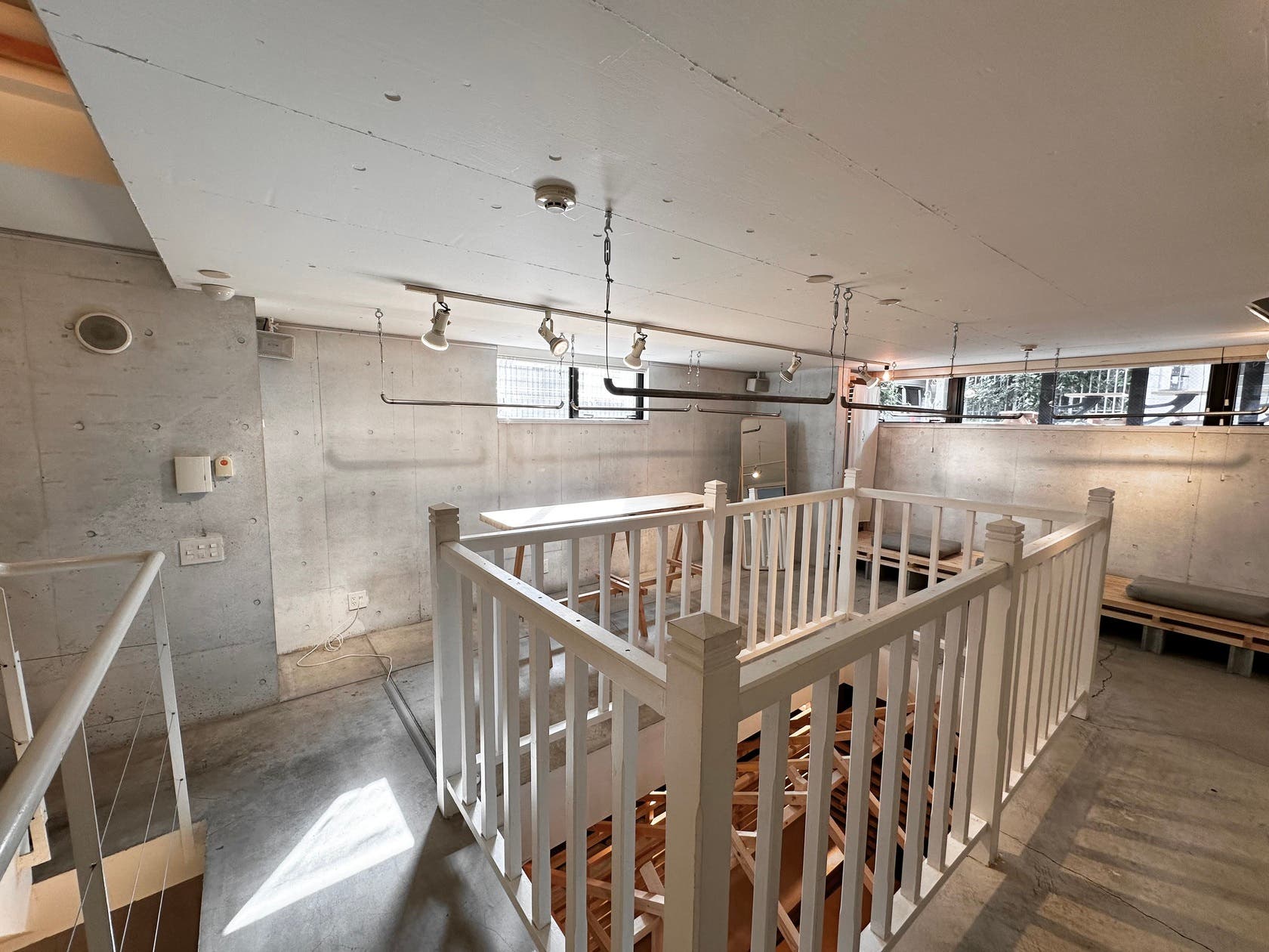 表参道駅徒歩7分、1階にはカフェ併設の自由空間の写真23