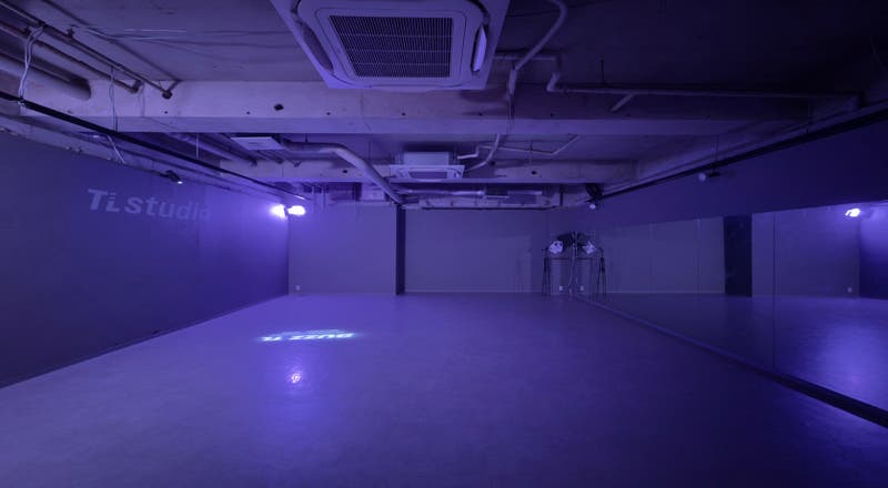 大久保駅から2分　ダンス / フィットネス / ボイトレ / 演劇 / 楽器/ 各種撮影 など 様々な用途でご利用いただけます。