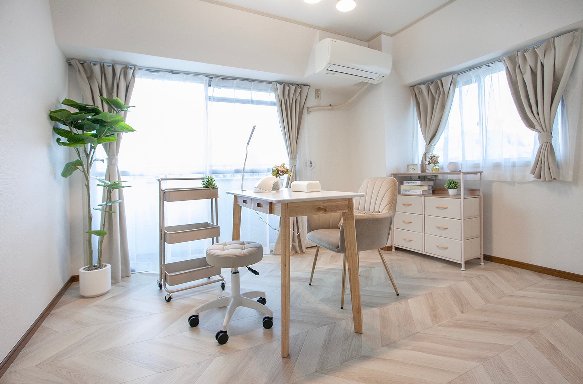 【NEW OPEN】Vanilla　自由が丘駅徒歩2分！エステ、ネイル、ヨガ、パーソナルカラー診断、整体、セルフ撮影など用途様々の写真7