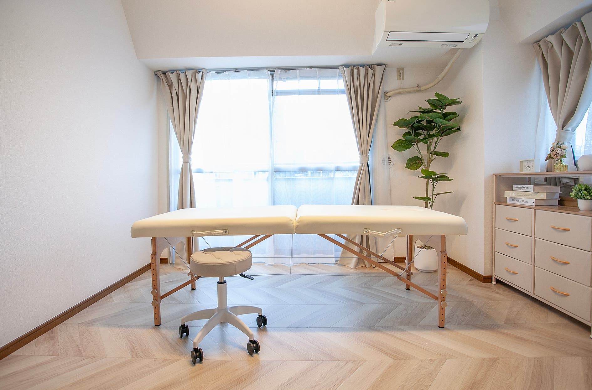 【NEW OPEN】Vanilla　自由が丘駅徒歩2分！エステ、ネイル、ヨガ、パーソナルカラー診断、整体、セルフ撮影など用途様々の写真5