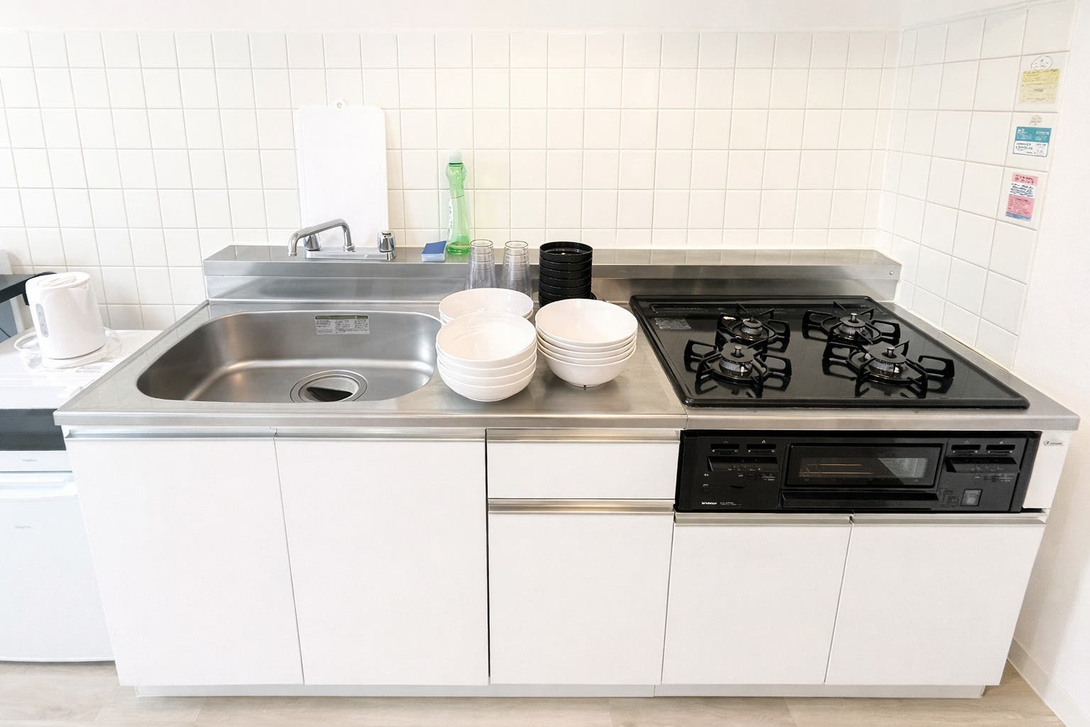 🎲ボドゲ充実×高速Wi-Fi📶｜24時間｜BRUNO＆卓上IH🍳｜映画🎬｜八王子駅徒歩7分の写真11