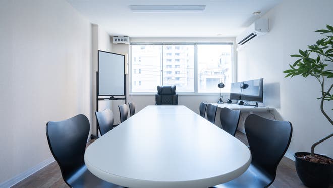 【 天満橋駅 徒歩1分 】静かな 個室 貸会議室 ワークスペース | 一人作業 / 少人数会議 / テレワーク対応 / 動画視聴の写真3