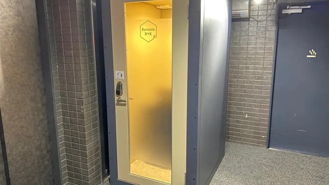 【CHATBOX ランドーレジデンス東京スイーツ】No.1 Web会議・通話に最適/無料Wifi/電源ありの写真2