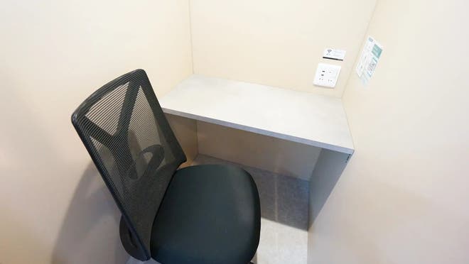 【CHATBOX 駅前中央ビル】No.4 Web会議・通話に最適/無料Wifi/電源ありの写真5