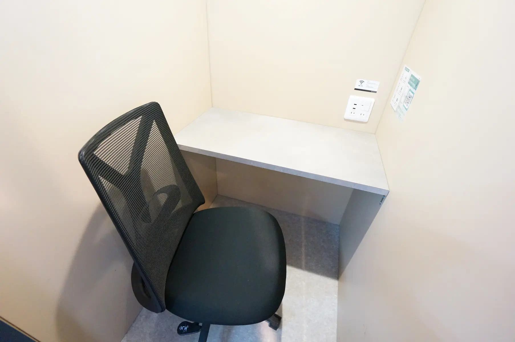 【CHATBOX 駅前中央ビル】No.5　Web会議・通話に最適/無料Wifi/電源ありの写真5