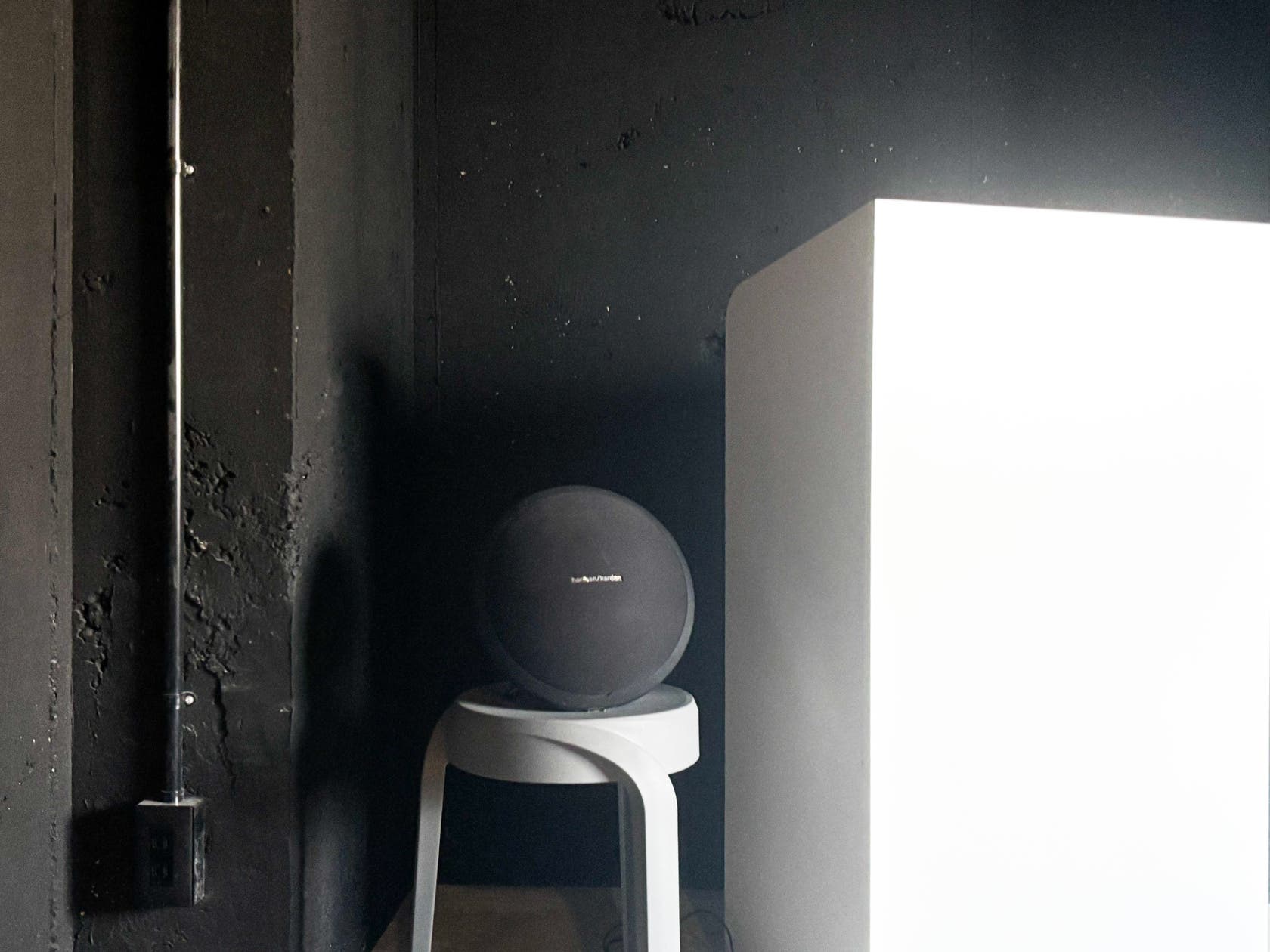 ＜2025年11月オープン＞着座で最大20名まで利用可！イベント、セミナー、撮影、懇親会などに利用！大型モニター2台ありの写真10